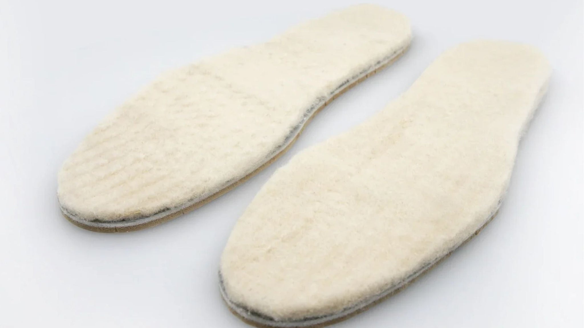 Padded Wool Shoe Inserts for Essential Oil Absorption | Tholi